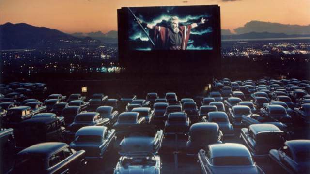 This day in 1933: First drive-in movie theater opens