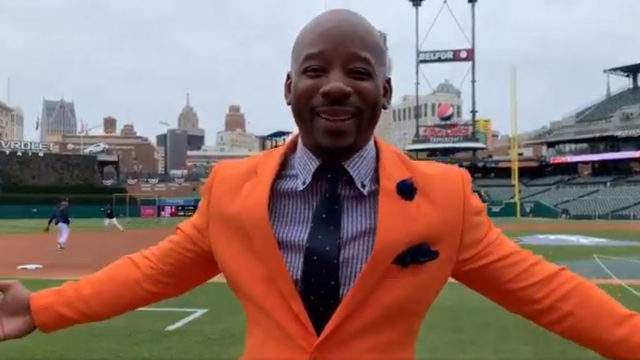Craig Monroe rocks bright orange suit for Tigers' Opening Day in Detroit